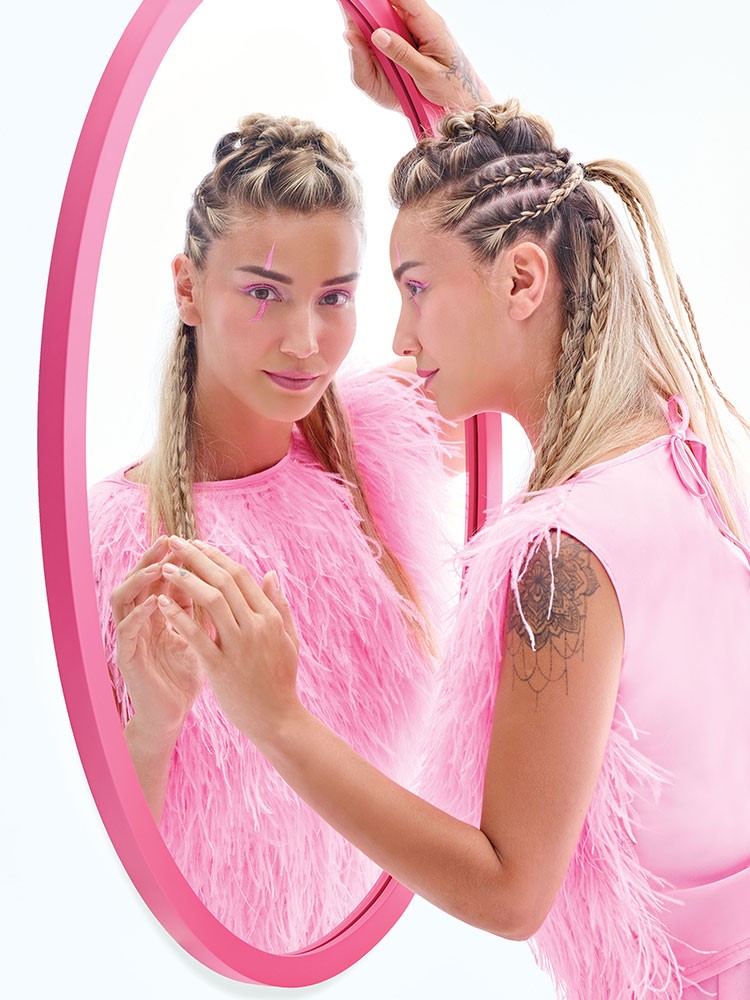 Buse Terim | Ünlüler ve kanser kahramanları, meme farkındalığı için ...