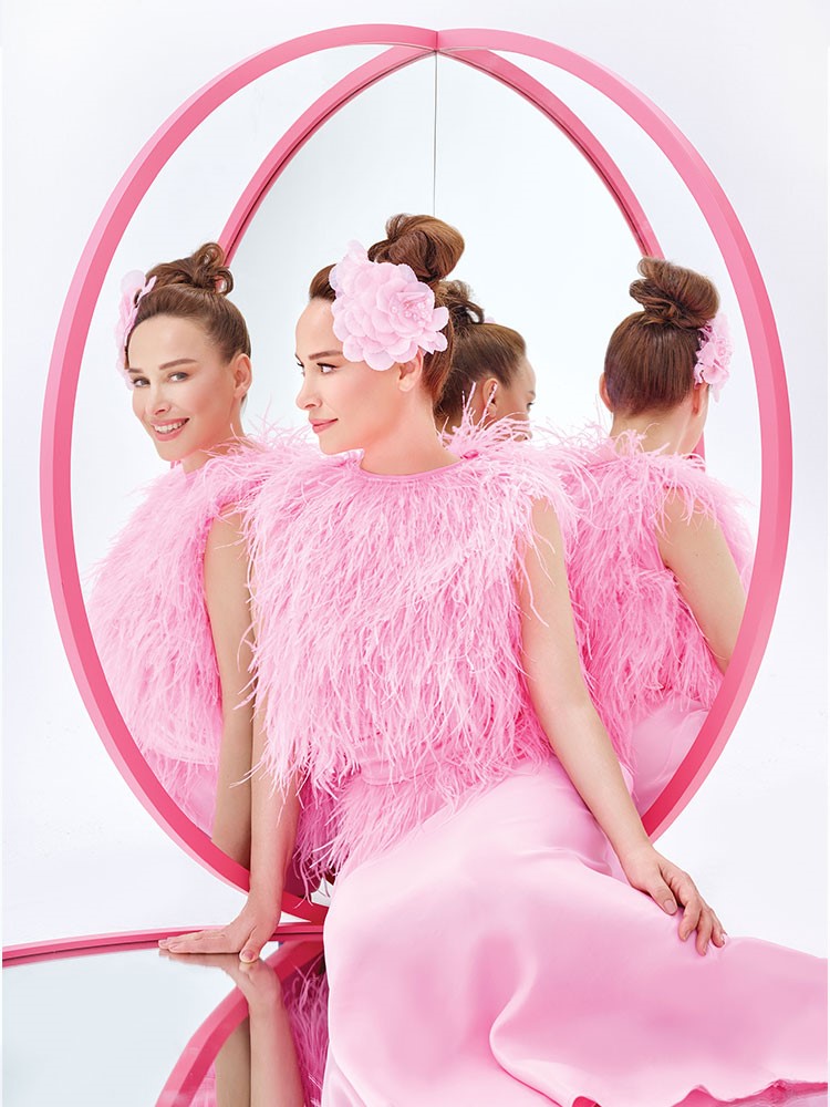 Buse Terim | Ünlüler ve kanser kahramanları, meme farkındalığı için ...