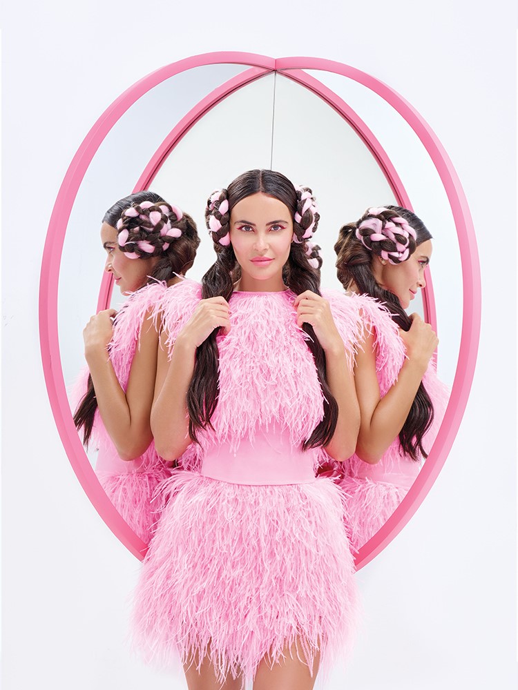 Buse Terim | Ünlüler ve kanser kahramanları, meme farkındalığı için ...